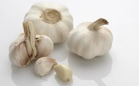 remedios: Beneficios del ajo en ayunas