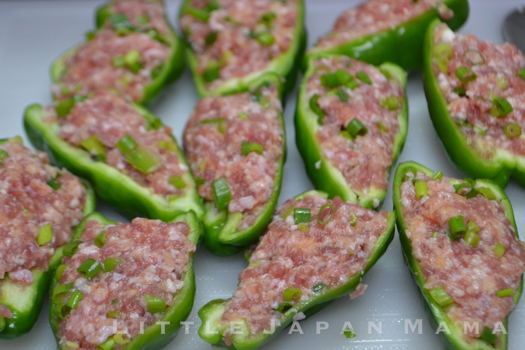 little japan mama : Piiman no Nikuzume (Stuffed Peppers)