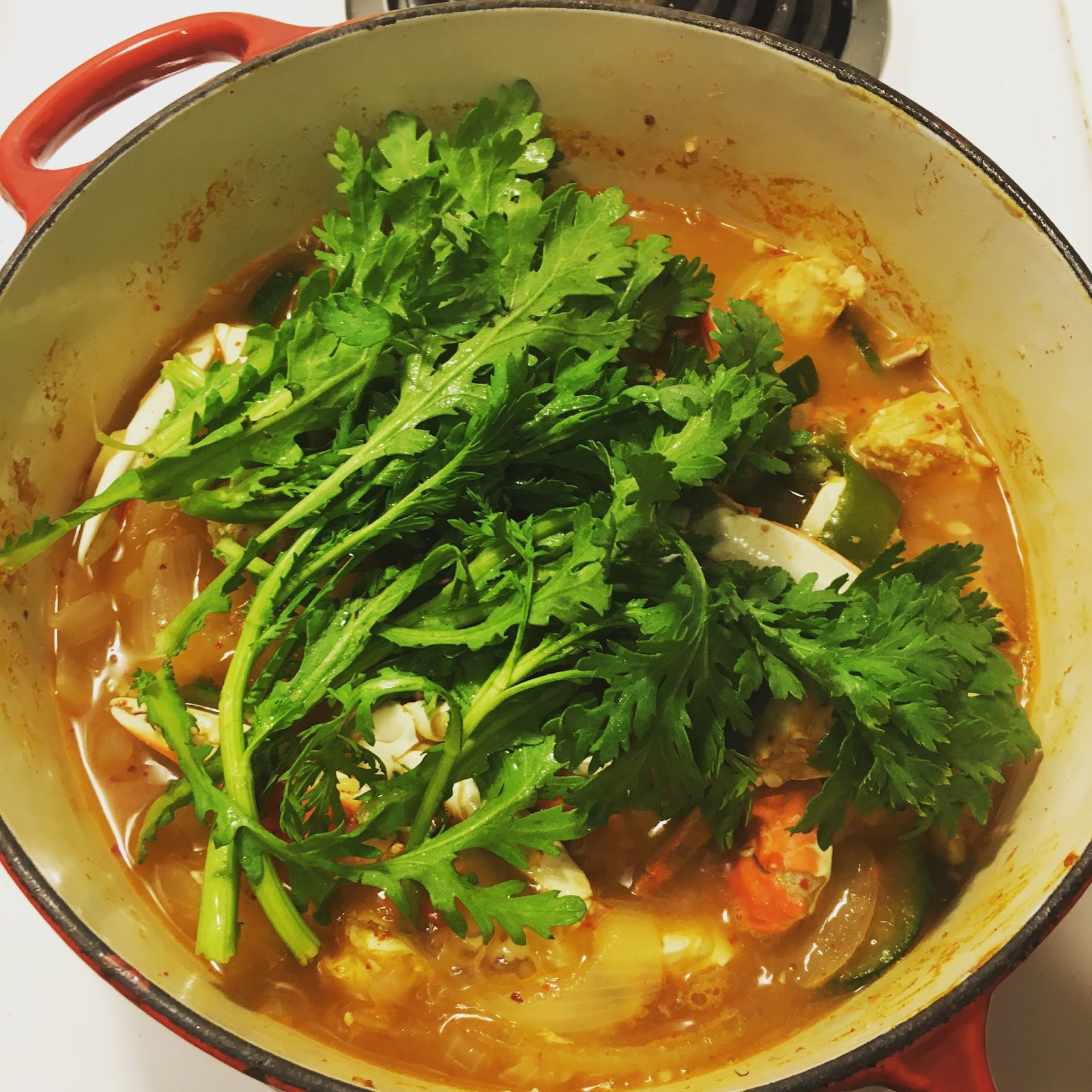 Kimchi & Komplexion : Kkotgetang (Korean Crab Stew)