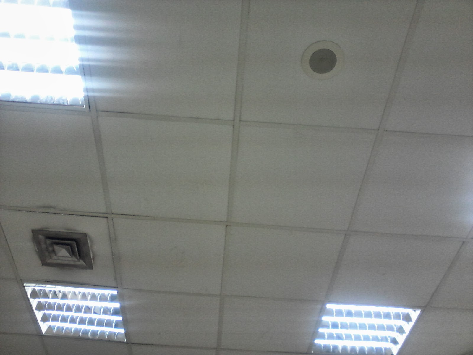 Life in Kuwait Blog: Inside Kuwaiti Courts