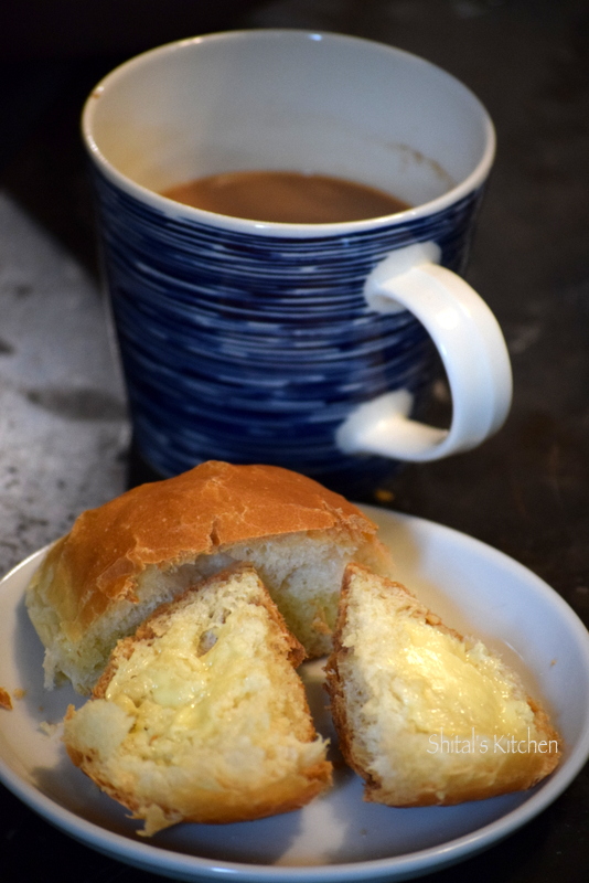 Shital's-Kitchen: Brun: Kadak Pav