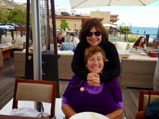 HOLLYWOOD SUE CAMERON: HAPPY BIRTHDAY, HELEN REDDY!!!!!