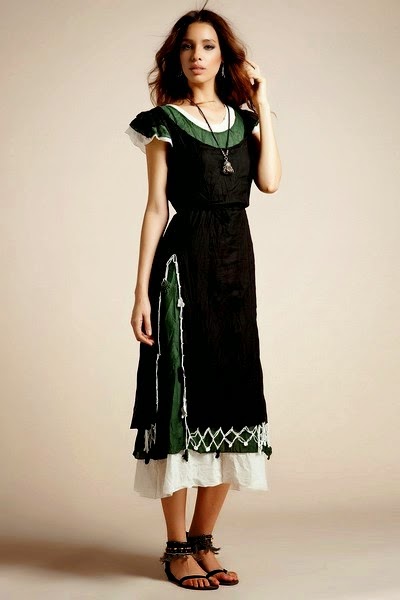 Long frocks | Pakistani Dresses | Mehndi Designs