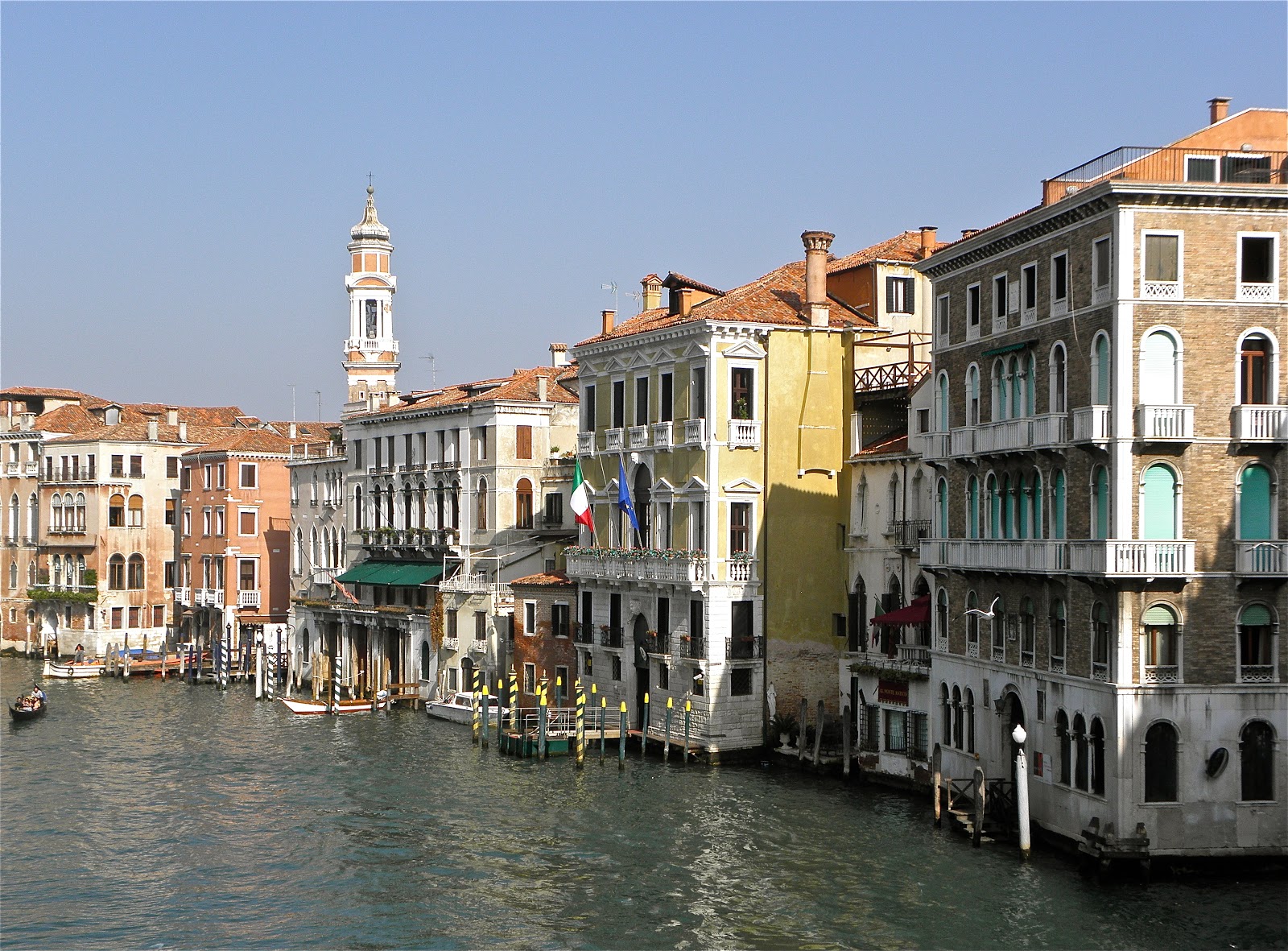 A Breath of Fresh Air: Afternoon on the Grand Canal.......
