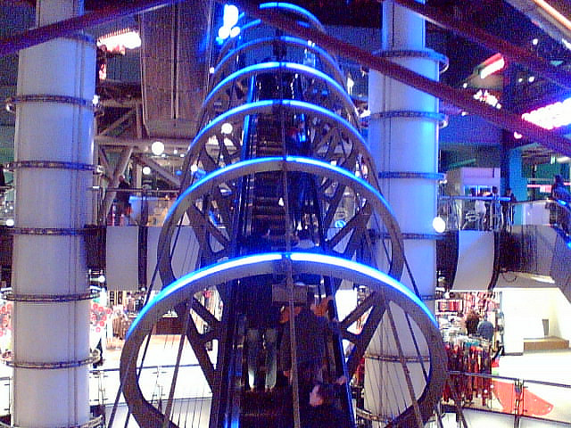 Ted's Arcade Gaming Blog: The rise and fall of the London Trocadero and ...