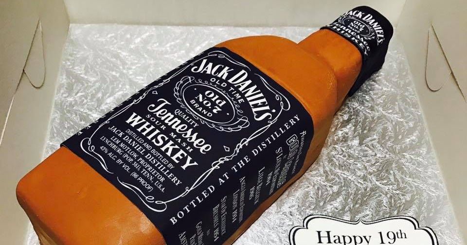 Izah's Kitchen: Bottle Shaped cake Singapore