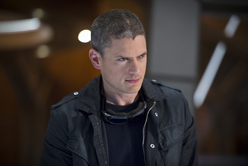 Dearly departed antihero Leonard Snart will “return” to Legends of ...