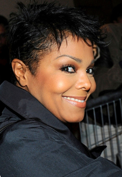 Welcome to MaMa J2 blog: JANET JACKSON: HAIR DO!!