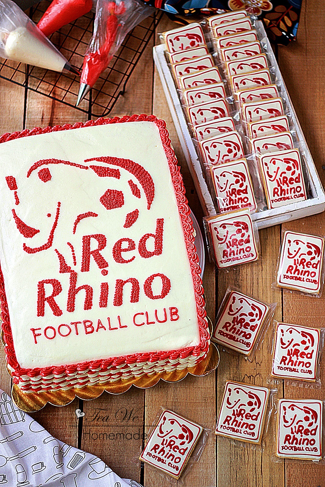 Welcome to Teawe's blog: Red Rhino Footbal club Chocolate Cake