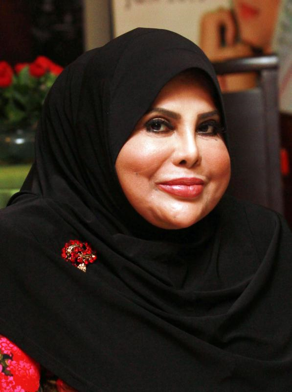 Raja Azmi Impikan Hasrat Mahu Meninggal Dunia Seperti Sharifah Aini