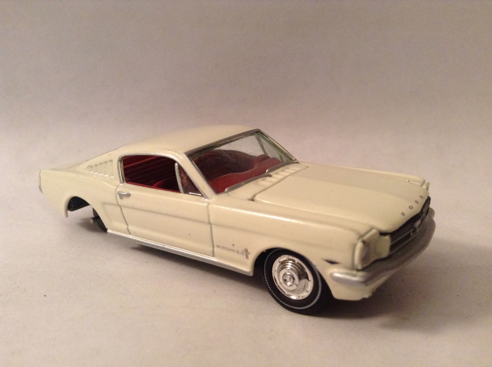 LA's Diecast Blog: Quick Project: Johnny Lightning 1965 Ford Mustang ...