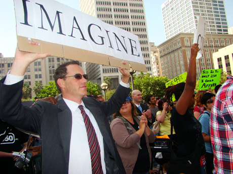 Thousands of ‘Occupy Movement’ Protesters Throng Los Angeles | Sri ...