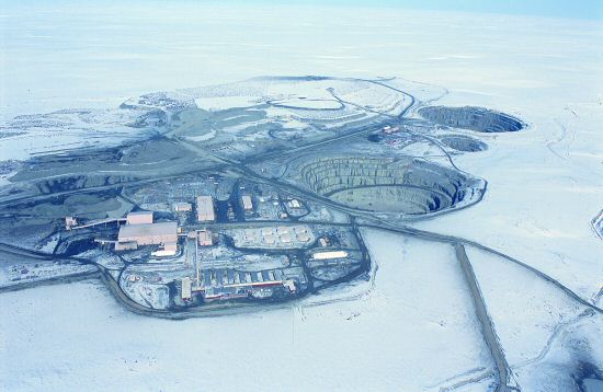 DCLA diamonds: Will Harry Winston Own BHP’s Ekati Diamond Mine?