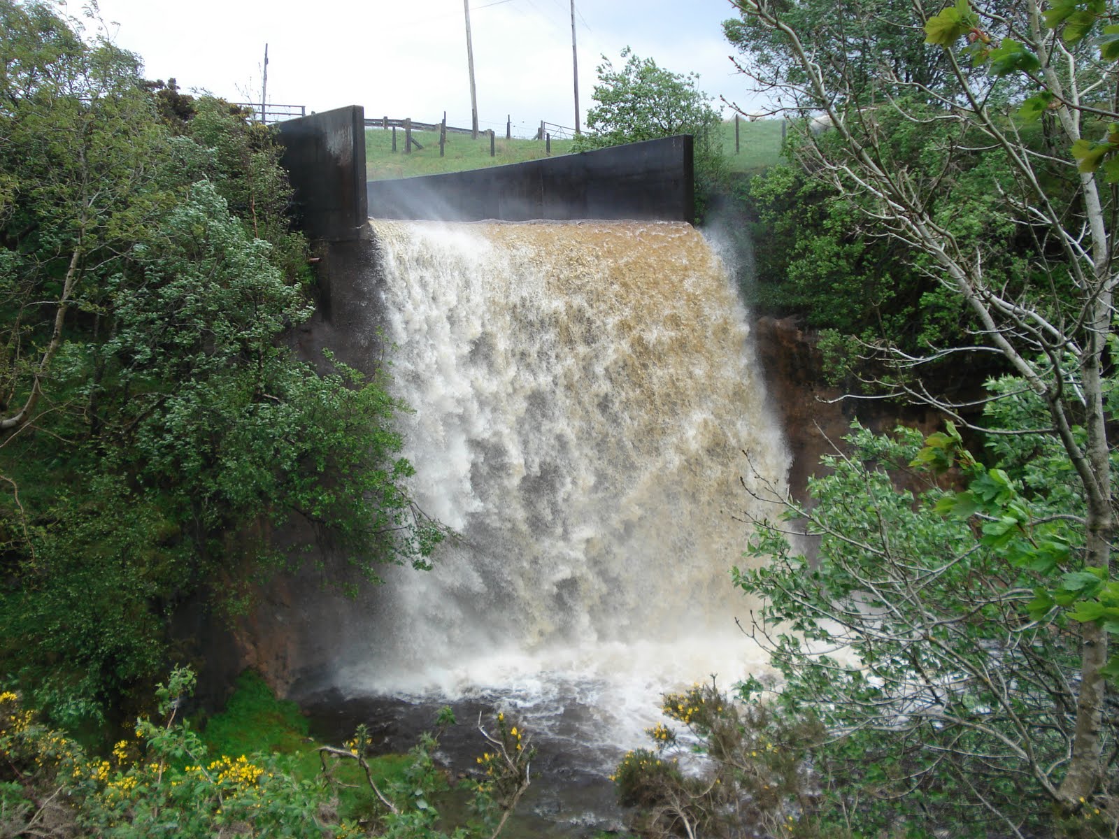 Around the Clyde: Greenock Cut Waterfall 2011