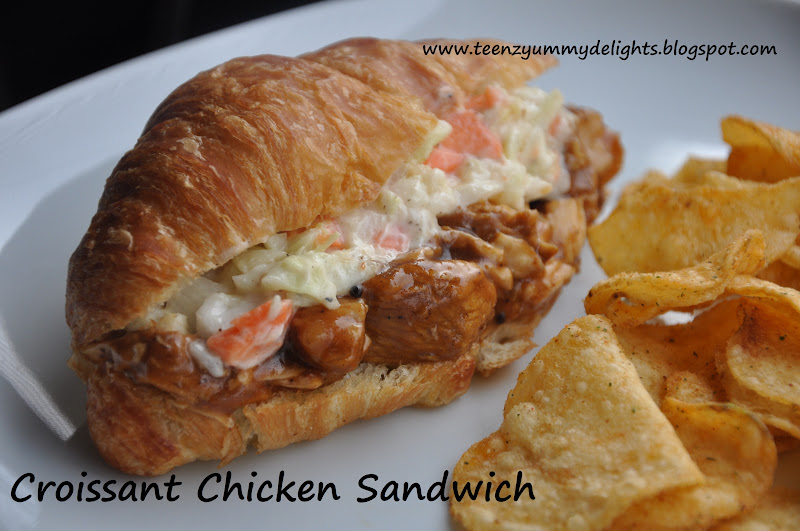 ♥ Yummy Delights !: Croissant BBQ Chicken Sandwich