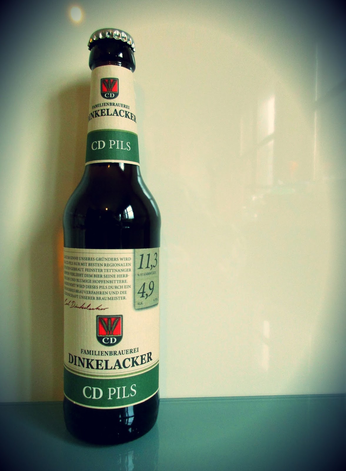 Cervecívoros: Dinkelacker CD Pils, ideal para el calor