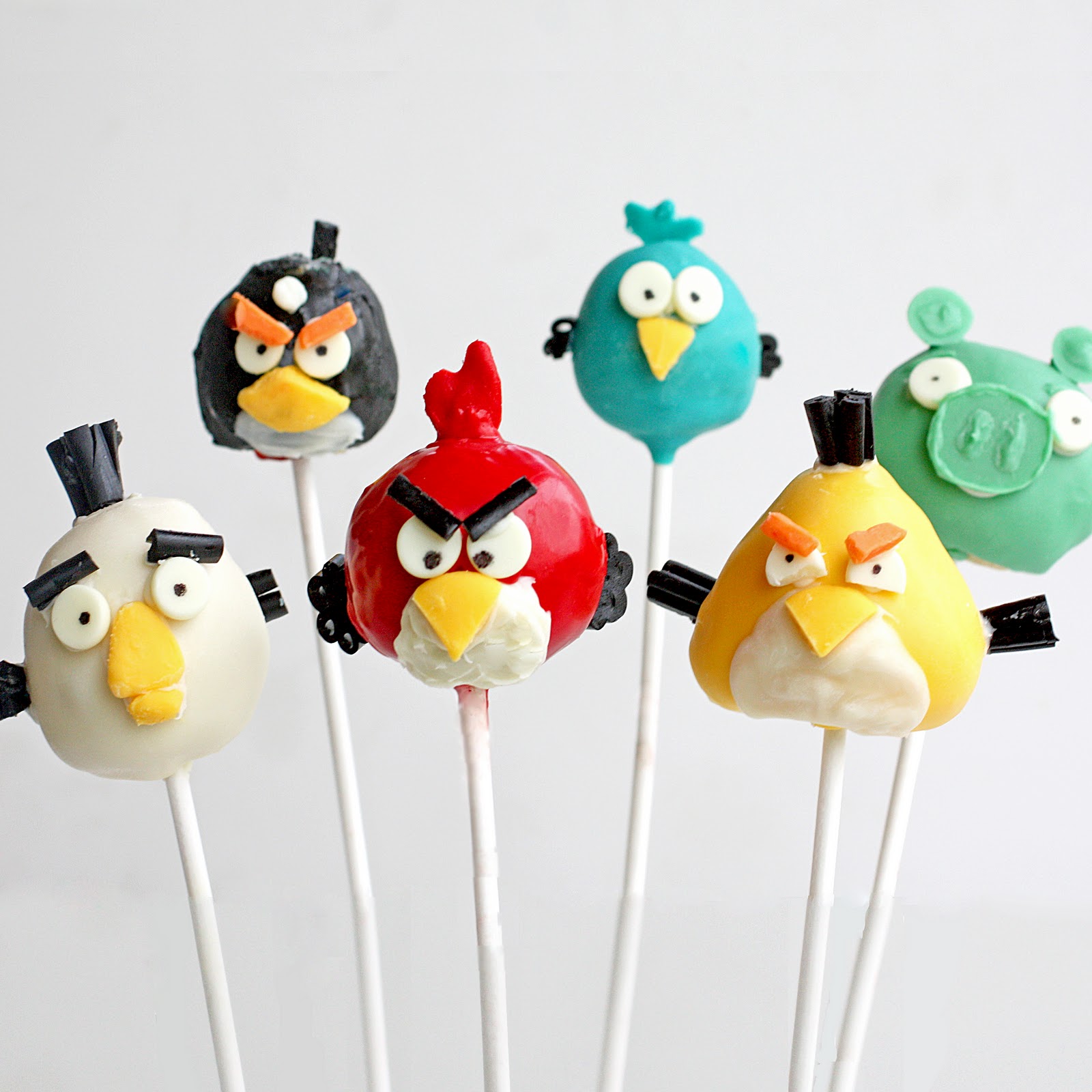 Kari's Cooking: Angry Birds Cake Pops