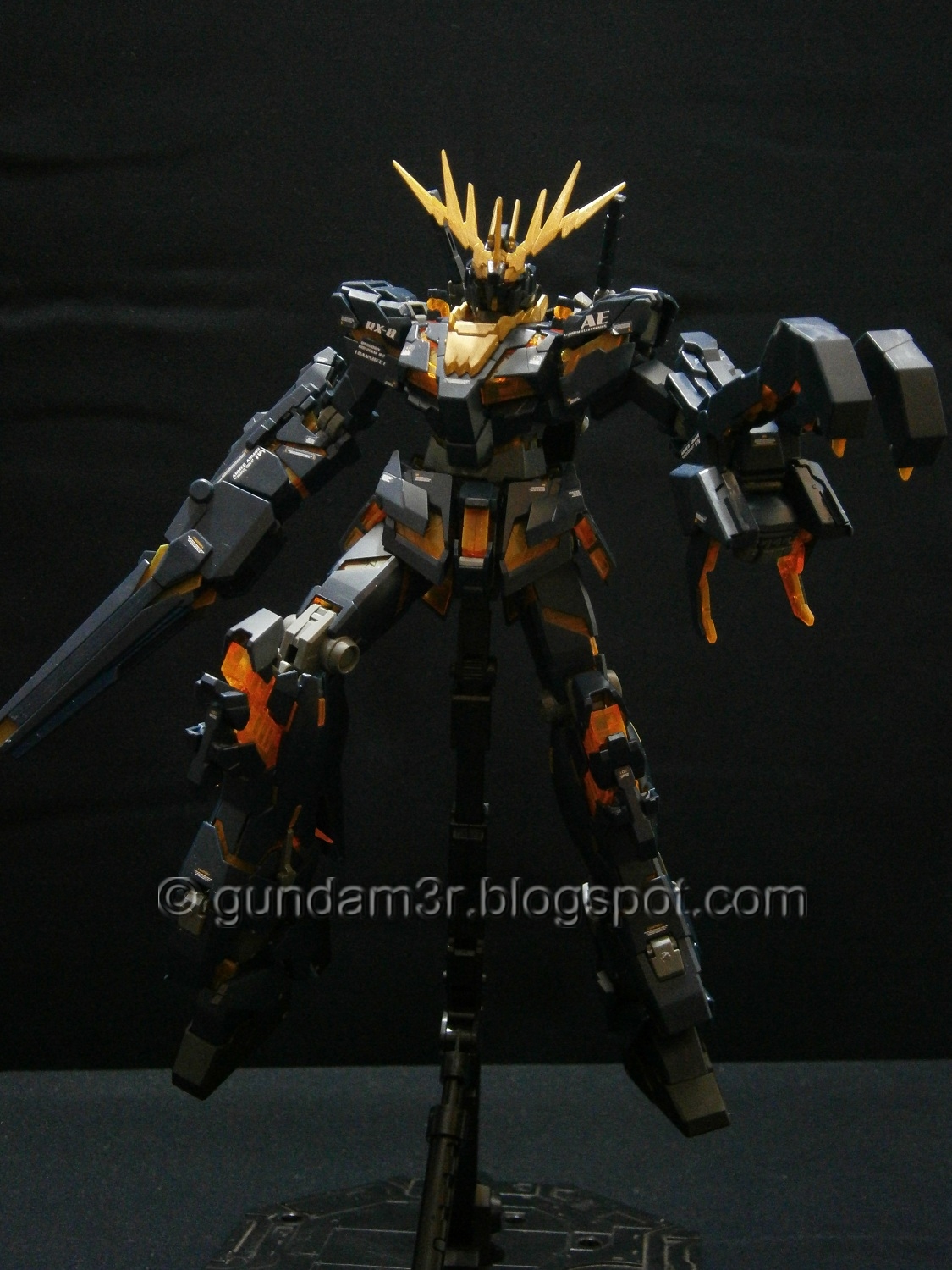 Unicorn Gundam 02 Banshee (Destroy Mode) MG Review Part 3