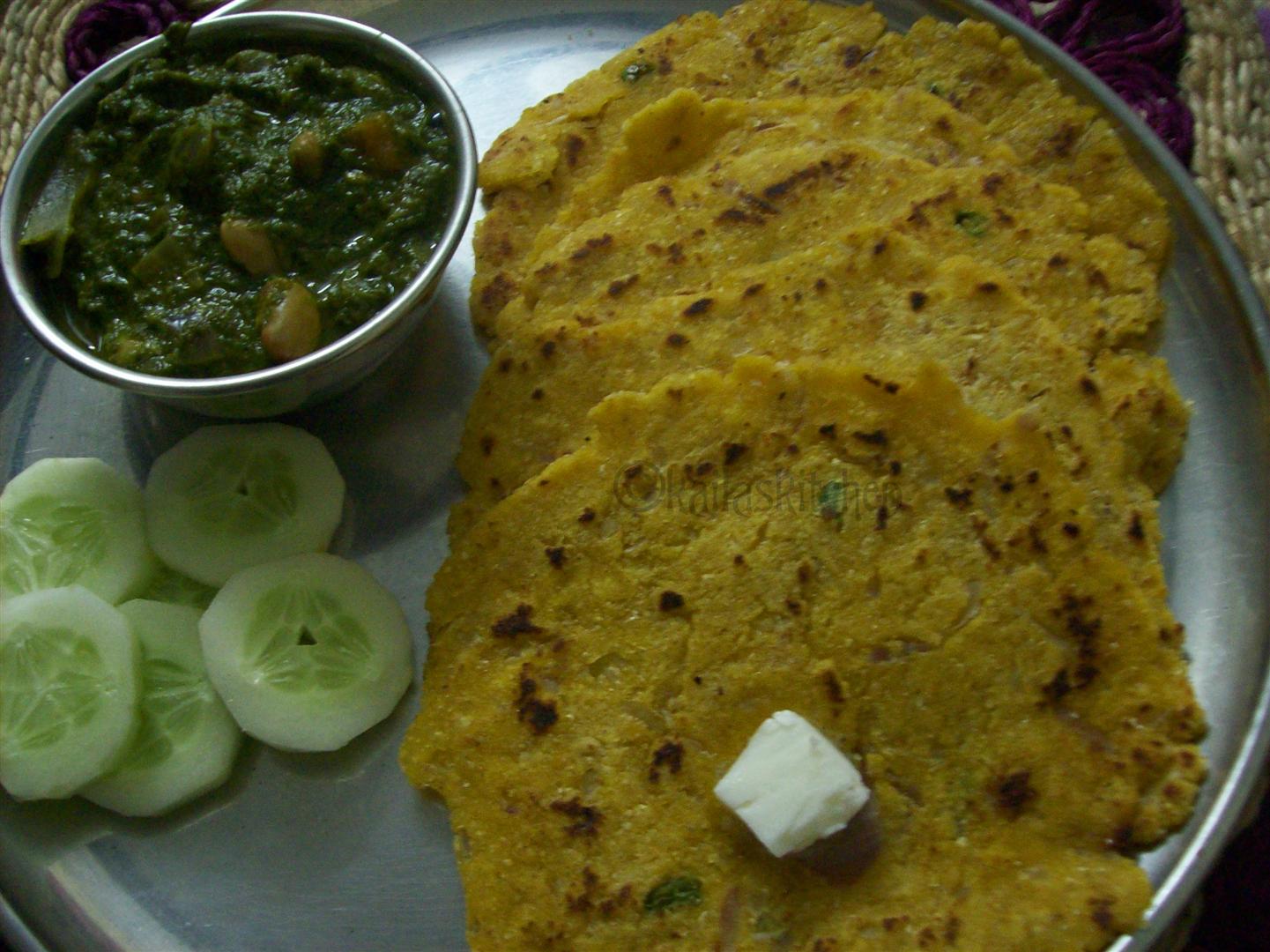Experiments in Kailas Kitchen: Pyaaz Makki Ki Roti