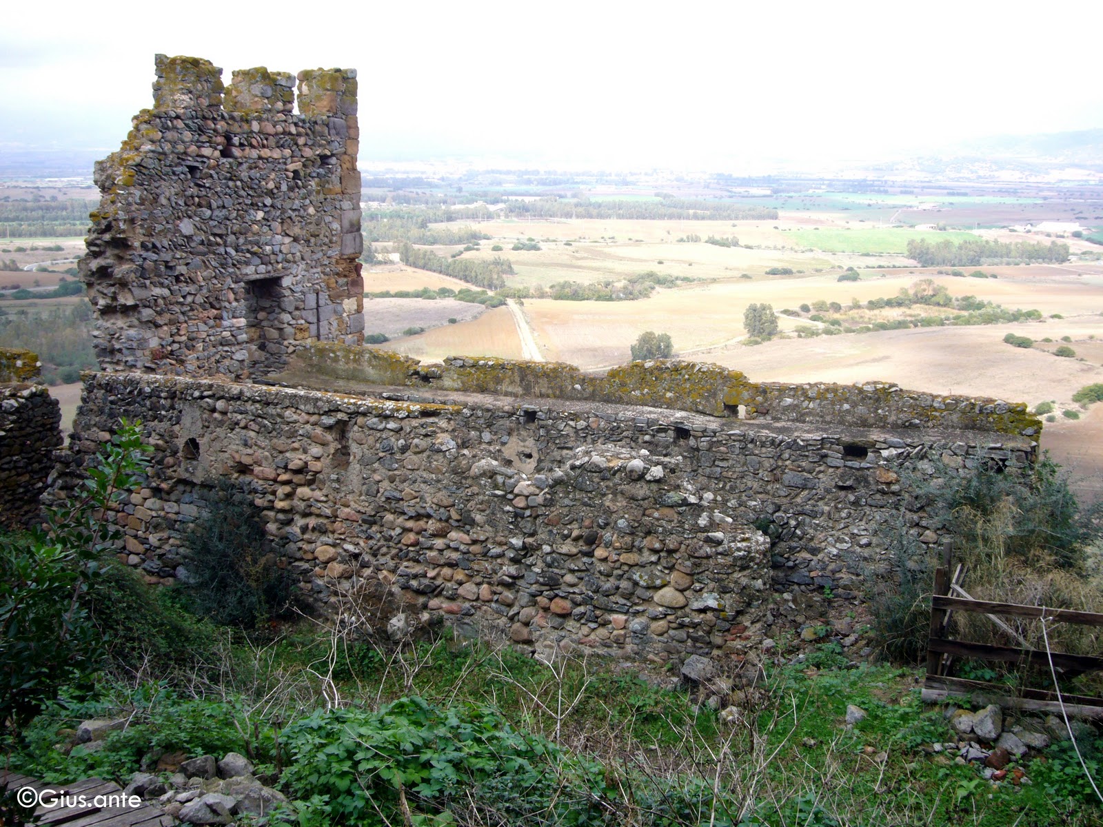 camminare leggendo: Sardegna: Il Castello di Acquafredda