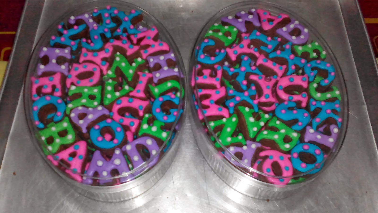 HAND DECORATED FANCY COOKIES ******: cookies huruf A hingga Z