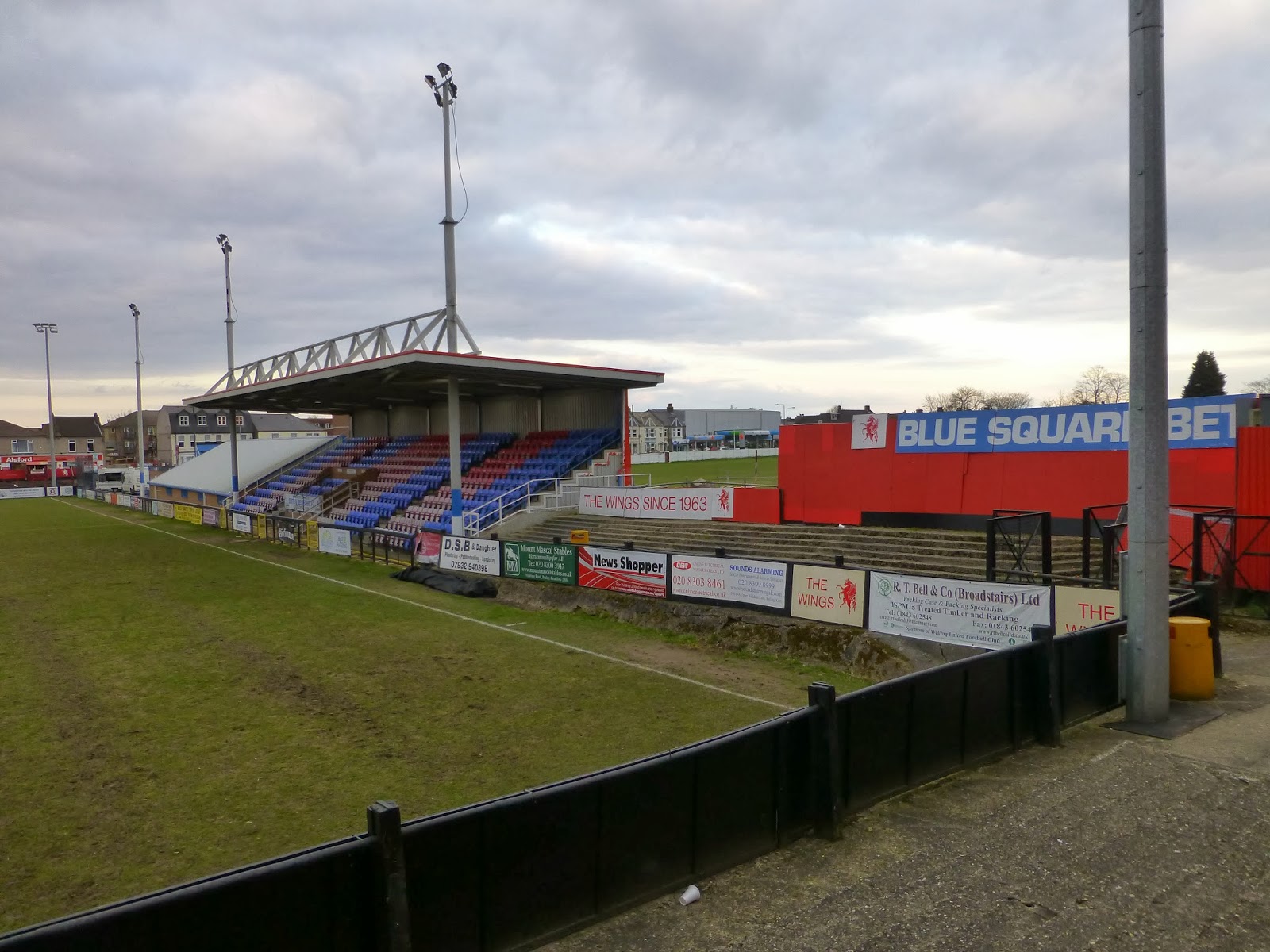 Extreme Football Tourism: ENGLAND: Welling United FC
