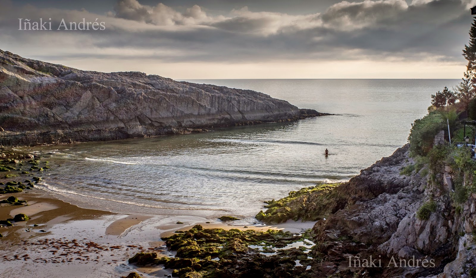 Iñaki Andrés: Playa Sablón en Llanes (Asturias)