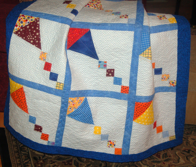 Stitchnquilt: Dion's Kite Quilt