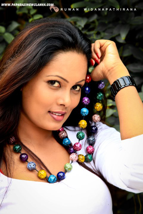 Gossip Lanka Gallery: Menaka Peiris Photographed by Ruwan Widanpathirana