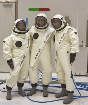 Suburban spaceman: ESA Sentinel-1: Environmental Monitoring Satellite ...