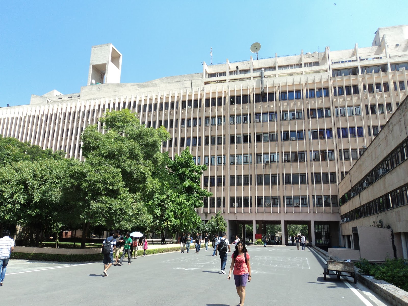 INDIAN TOP UNIVERSITIES: Indian Institute of Technology Delhi