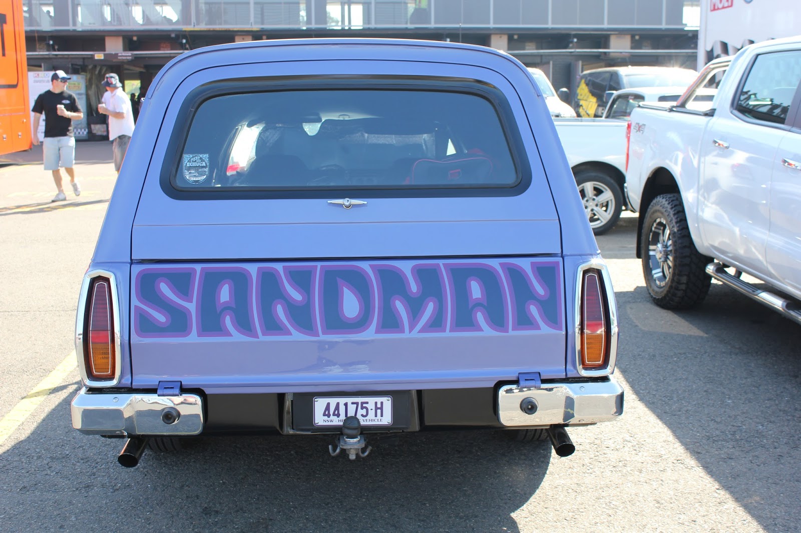Aussie Old Parked Cars: 1976 Holden HX Sandman Van