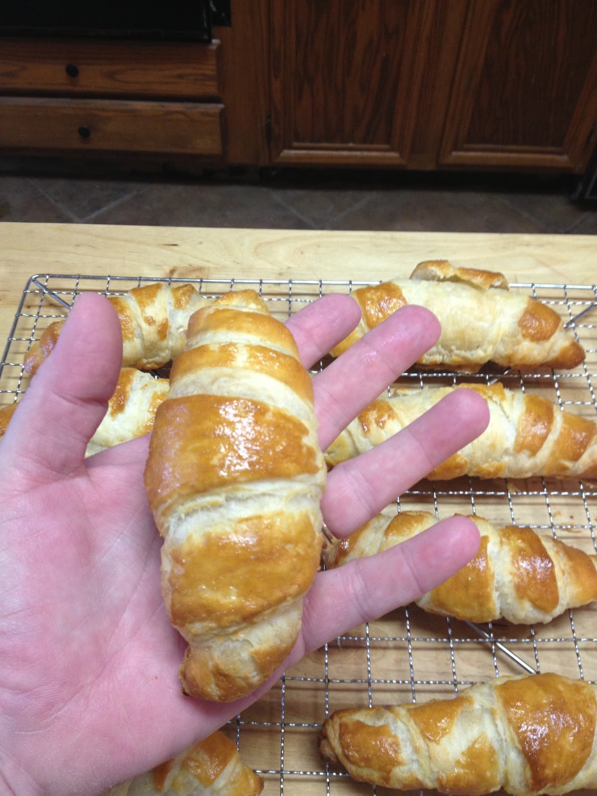 Tracy Cooks in Austin: Croissant method slideshow...