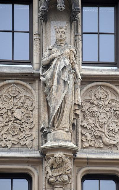 Patrick von Stutenzee's History Blog: Queen Edith of the Eastern Franks