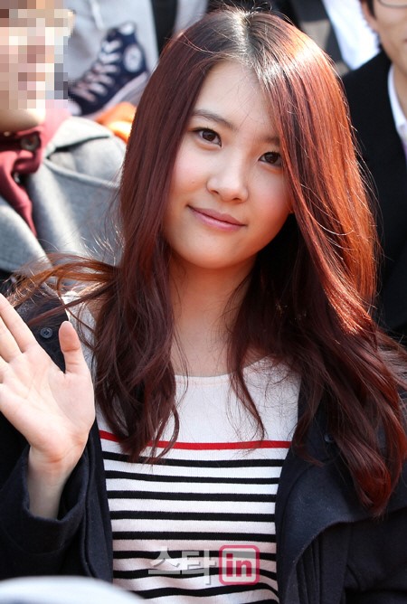 Sunmi to make a solo comeback