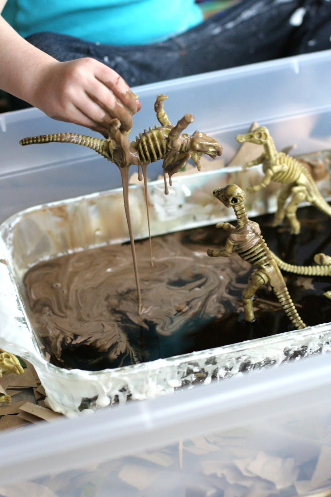 Simple Small Worlds: Dinosaurs and Sticky Mud
