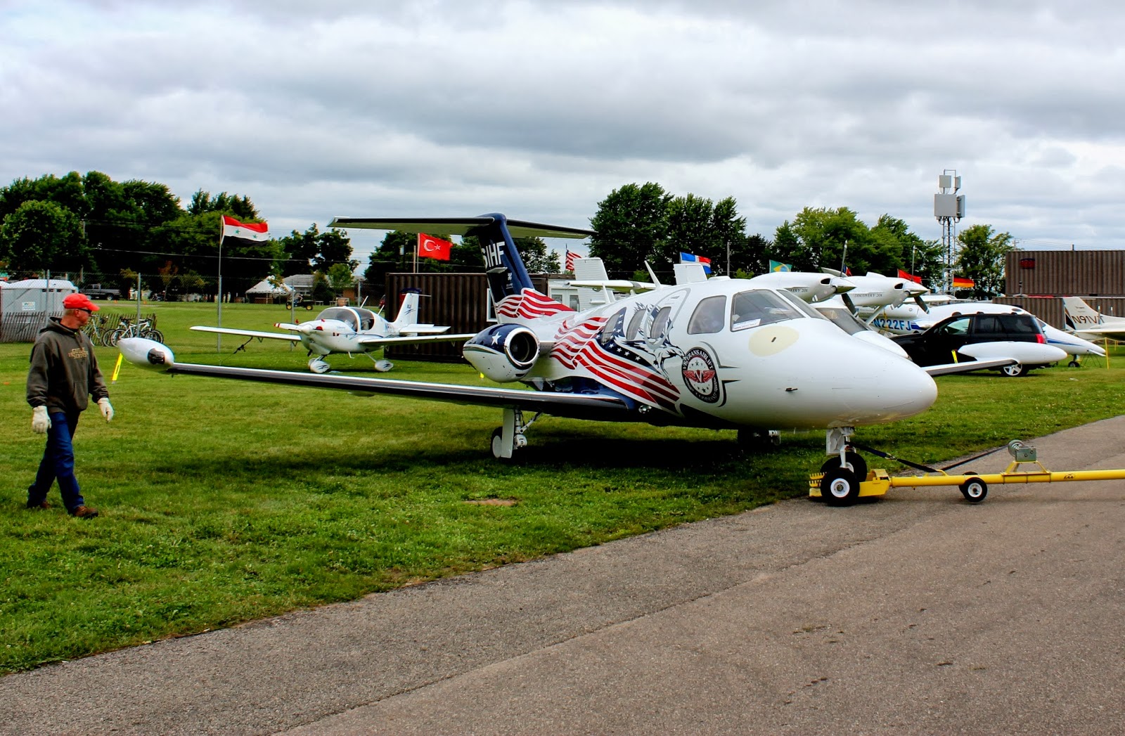 The Aero Experience: EAA AirVenture Oshkosh 2013: Eclipse Aerospace Has ...