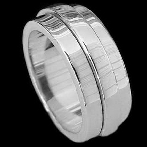 Top Fashion For All: Silver Rings for Men