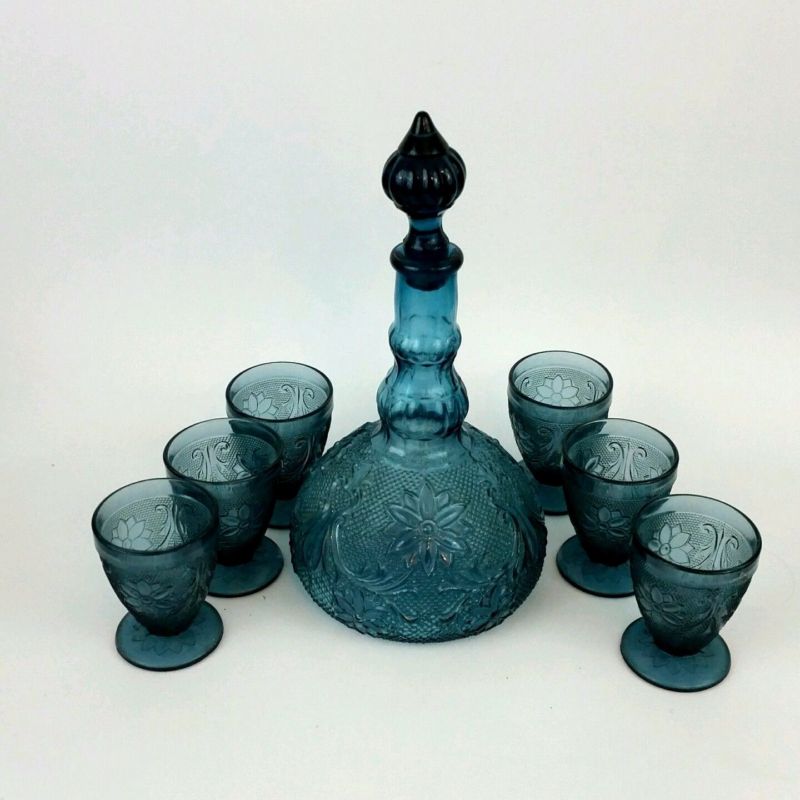 Chippy White Cottage: TIARA: The Glassware...Not The Crown