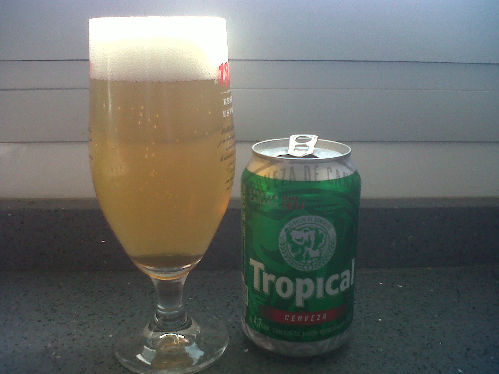 CERVEZAS Y CAÑAS...........: TROPICAL