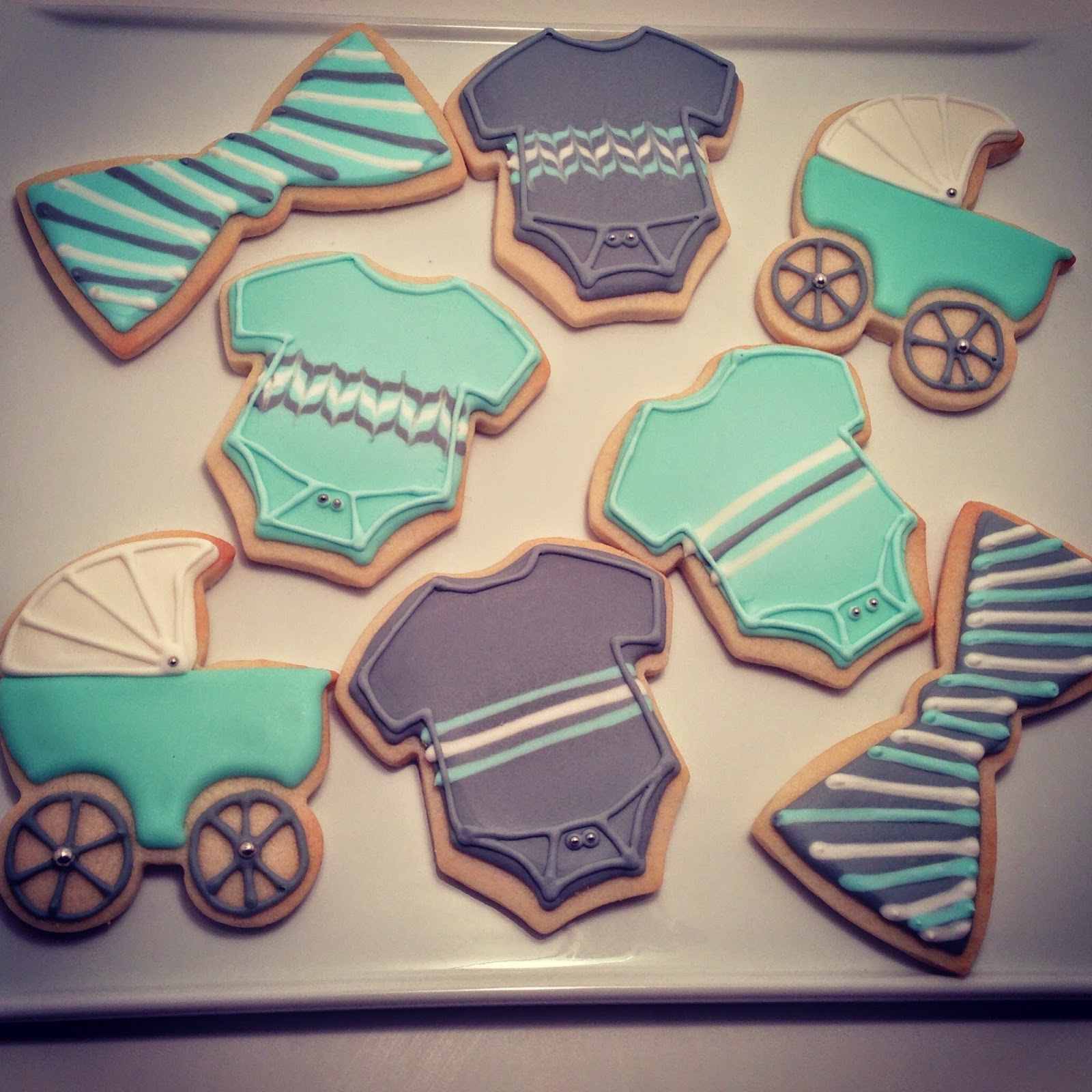 The Adventures of 2 Amis Baking