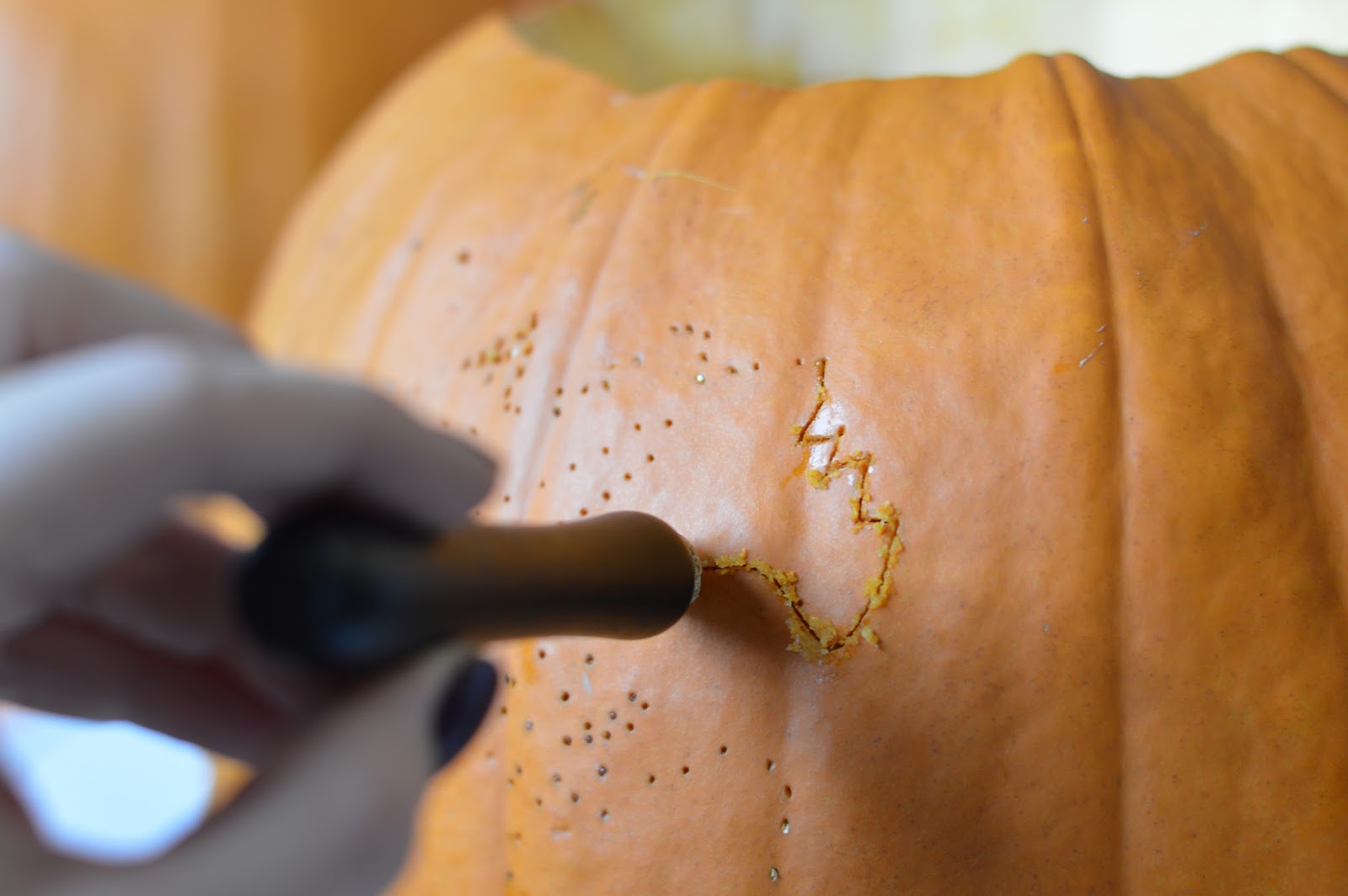 How to Carve an Amazing Pumpkin - All Dressed Up...