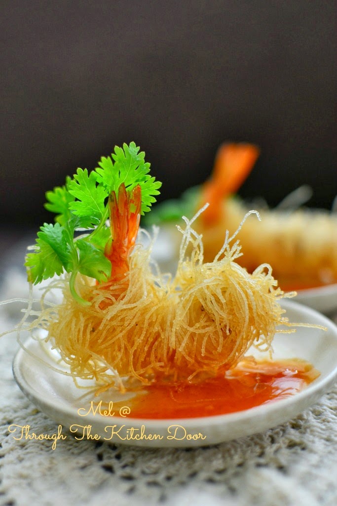 Through The Kitchen Door: "Goong Sarong" (Deep Fried Prawns Wrapped In ...