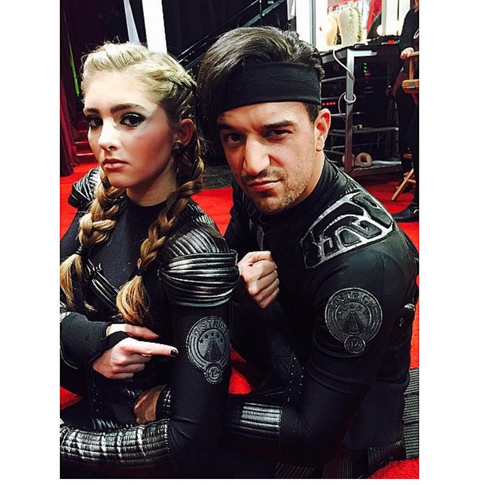 Willow Shields desplegó sus alas de sinsajo bailando "Atlas" de Colplay ...