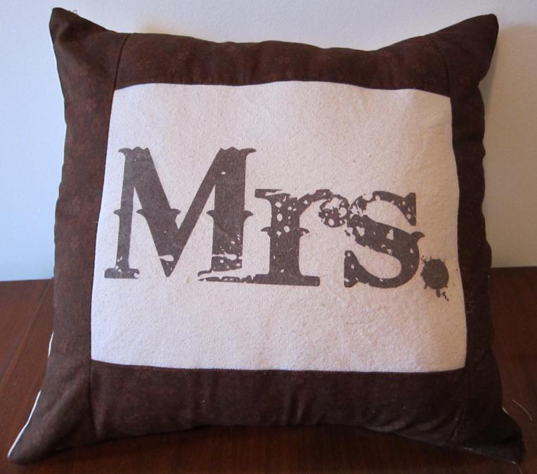 I Can't Keep Up with a Blog ...: I Hate Keeping Secrets