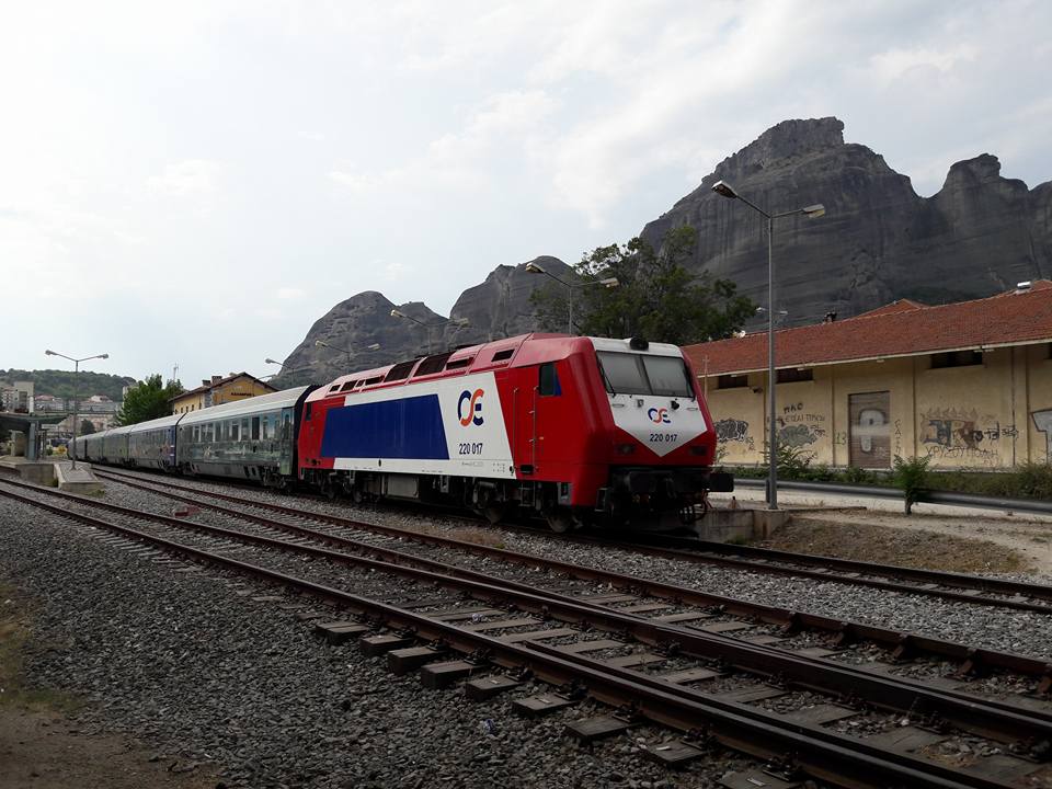 MixanikosOse: Δείτε φωτογραφίες της ADtranz 220017 στη σκιά των ...