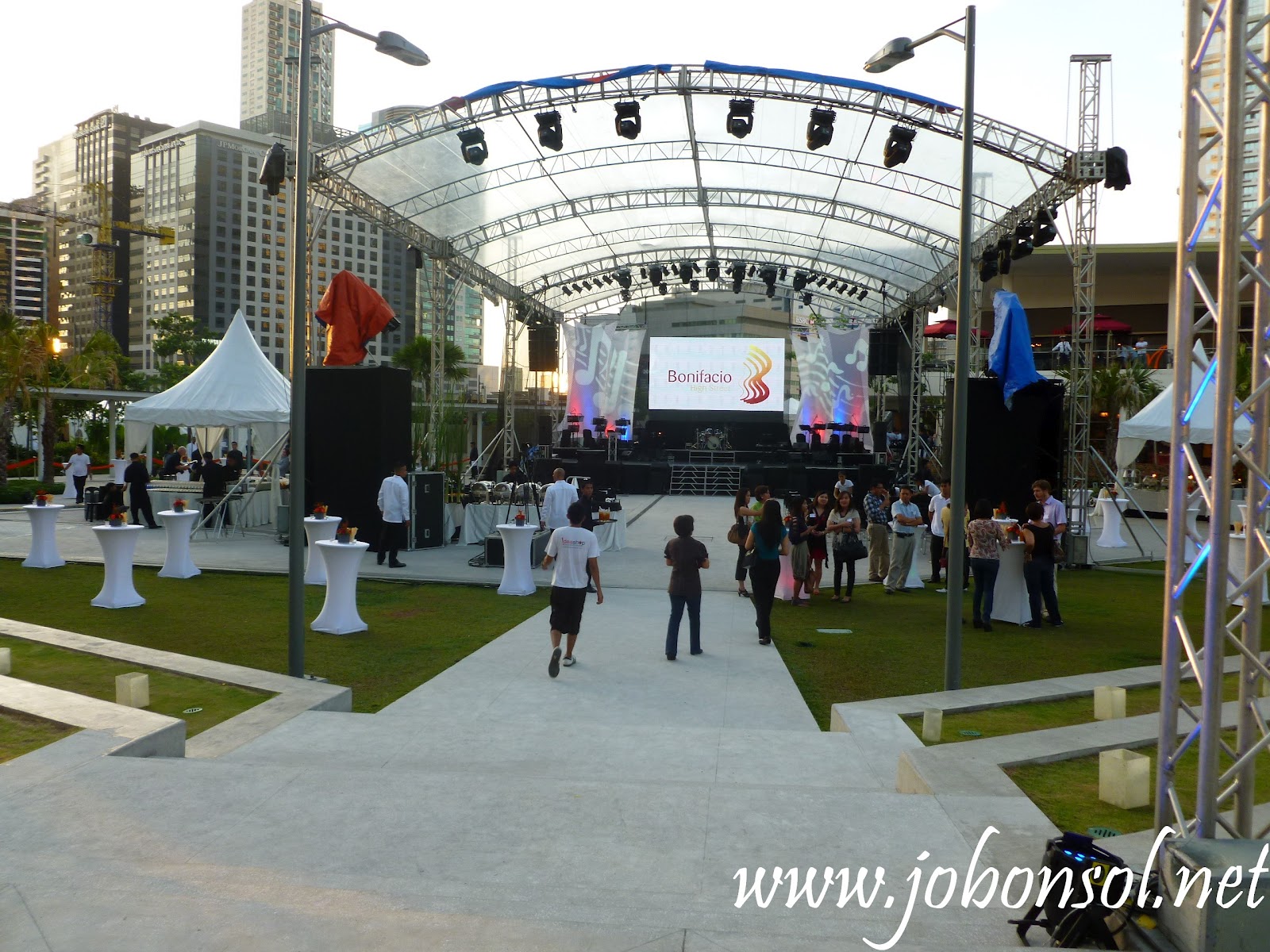 Bonifacio global city high street - losafake