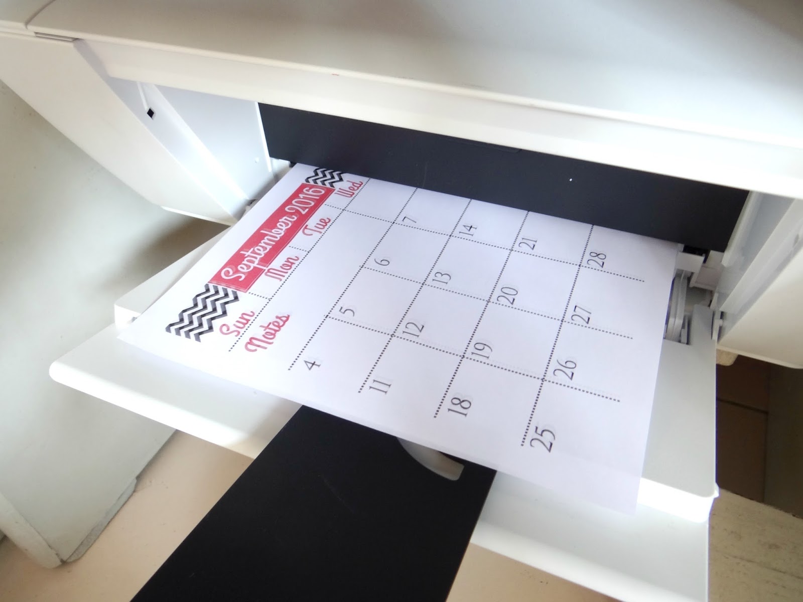 Simple DIY Wall Calendar - The Pretty City Girl | Indian Travel ...