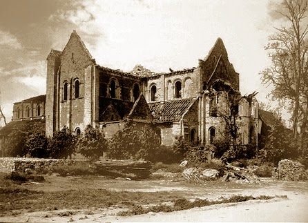 Where Heaven and Earth Meet: Abbey-Churches : Sainte-Trinité, Lessay ...