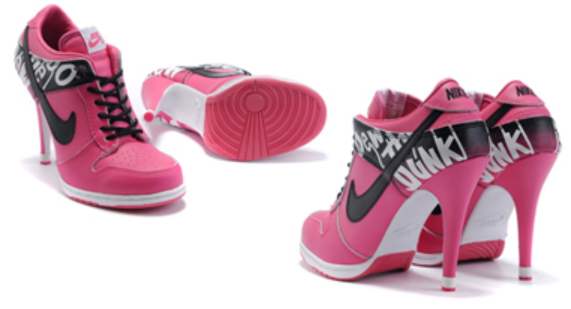 Zapatillas Nike con tacón